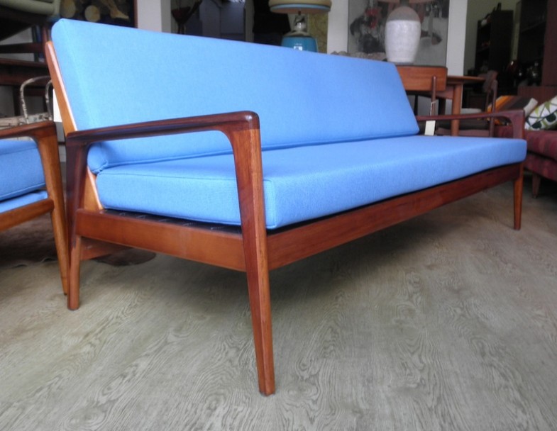 FLER daybed sofa fully restored and reupholstered | Red Rider